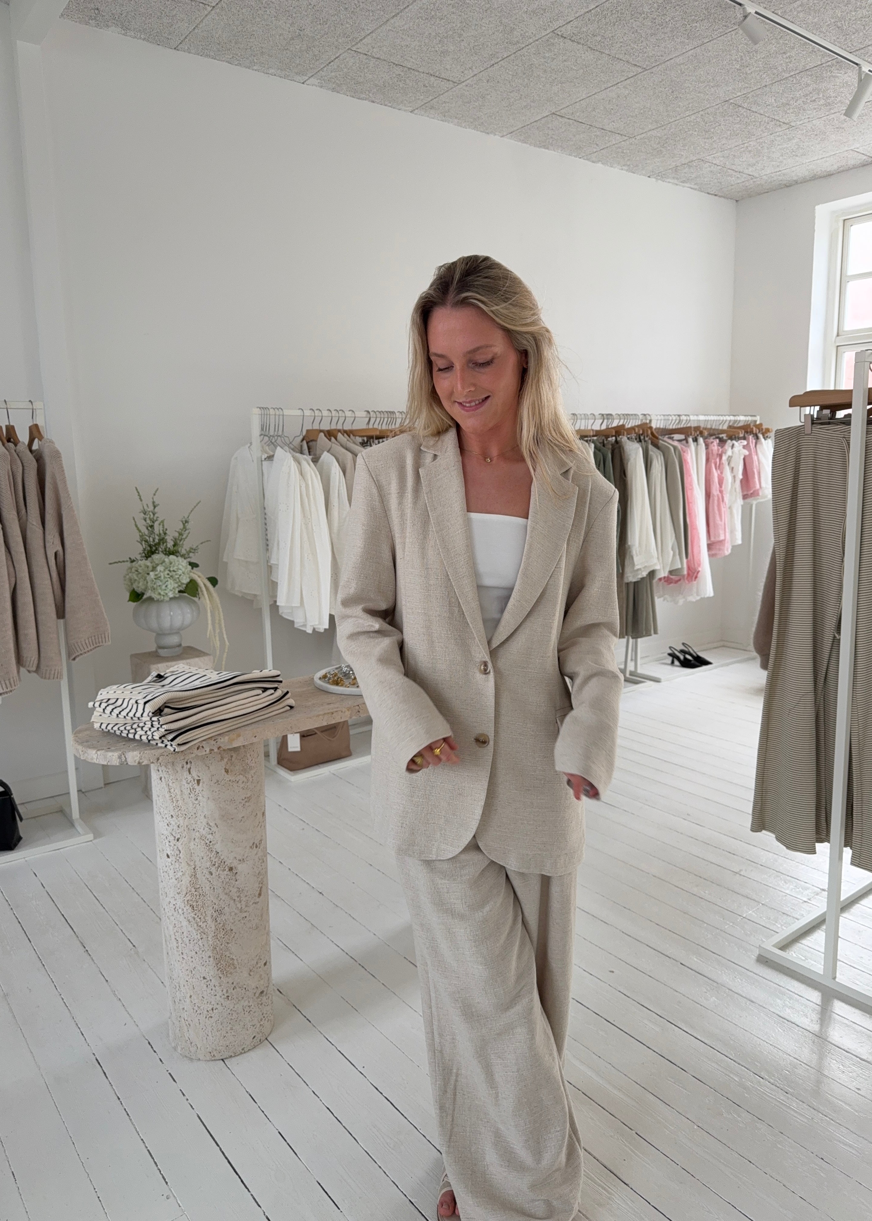 Spring-MAGDA Blazer - Beige – LE MAGDA